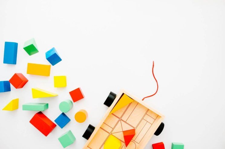 Basic Shapes to Kids: How to teach