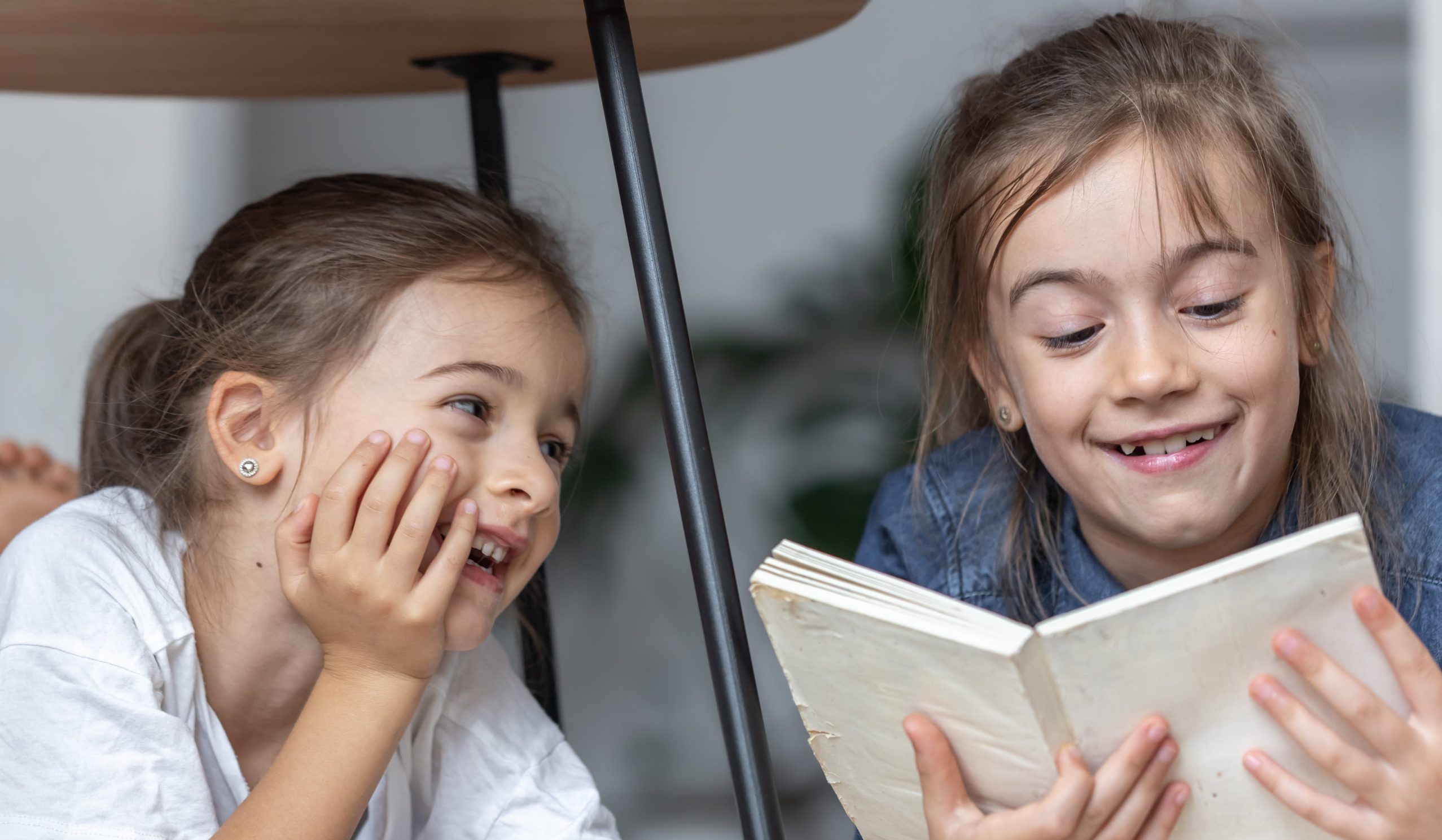 Benefits of Reading Aloud & How to Make It a Habit for Your Kid