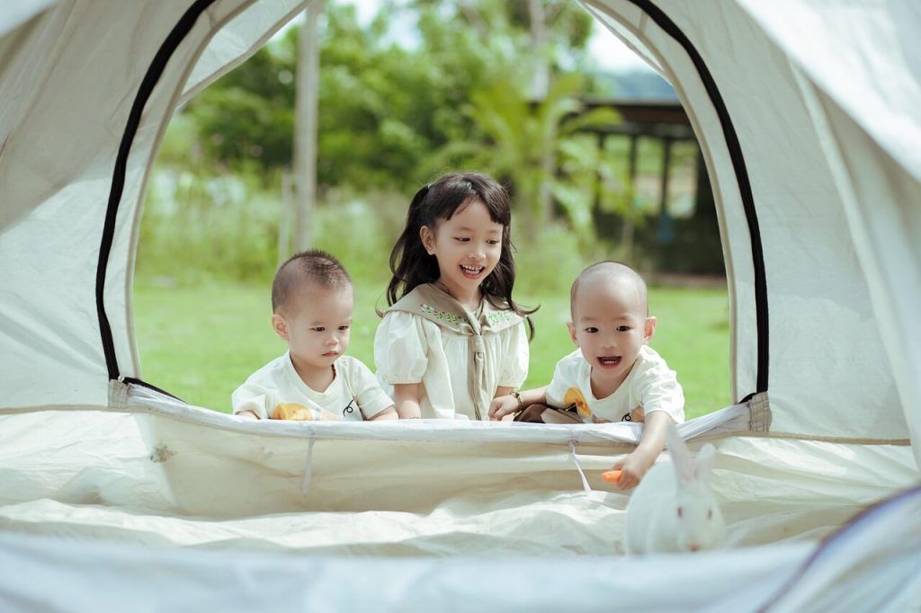 10 Kinesthetic Learning Strategies for Kids in Motion