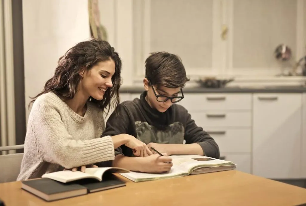 How to Teach Context Clues to Your Child: Best Strategies